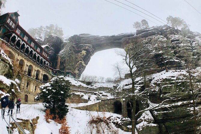 Winter Fairytale Hiking Tour Review - Dining Experiences