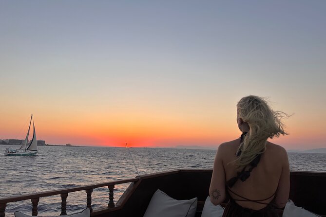 All Inclusive Sunset Cruise With Dinner & Unlimited Aperol Spritz, Beer, Wine - Tips for a Memorable Experience