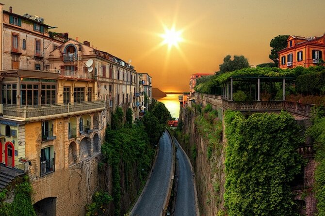 Amalfi Coast, Sorrento and Pompeii in One Day From Naples - Tips for a Successful Day Trip