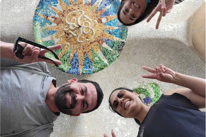 Barcelona Premium: Gothic, Montjuic, Sagrada Familia & Park Güell - Tour Logistics and Additional Information