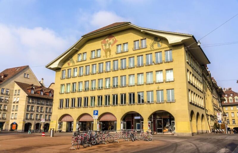 Biel: Express Walk With a Local in 60 Minutes - Delving Into Watchmaking Heritage