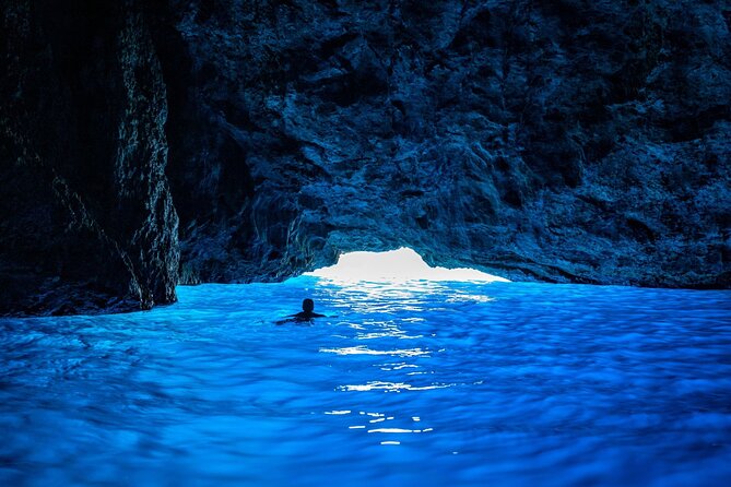 Capri Boat Tour and Blue Grotto Visit - What Travelers Are Saying