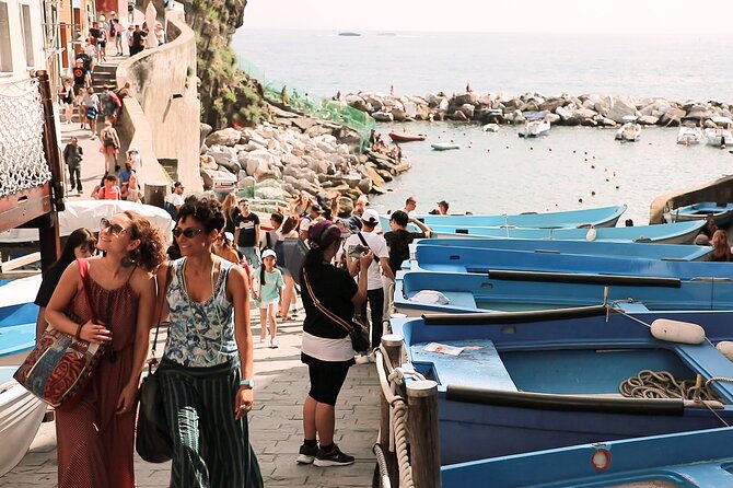 Cinque Terre Full Day Discovery: Escorted Round Trip by Bus From Florence - Recommended Attire and Fitness Level