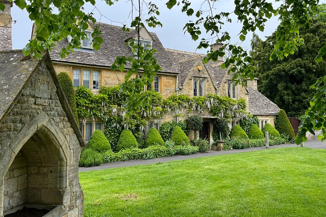 Cotswold Village Day Trip From Bath - Accessibility and Participation