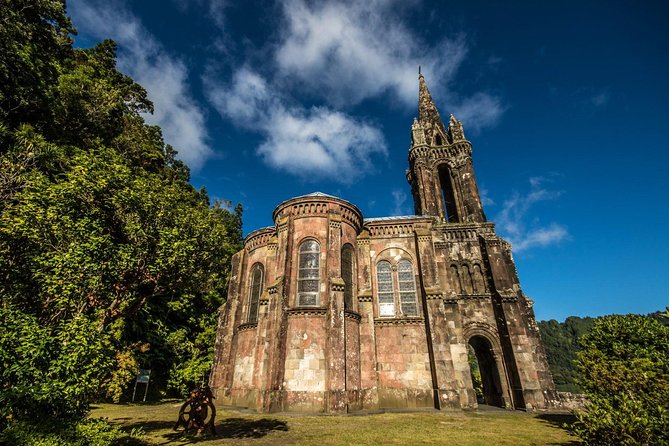 Explore Furnas by Van - Full Day Tour With Lunch and Thermal Baths - Traveler Testimonials and Reviews