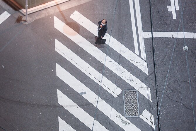 Explore Unique Tokyo Streets / Learn With a Pro Photographer - Pricing and Booking Details