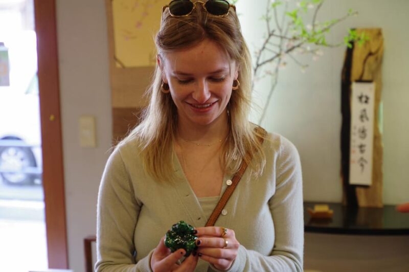 Food & Cultural Walking Tour Around Zenkoji Temple in Nagano - Taking in Local Culture