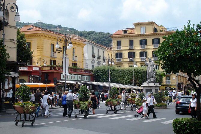 From Naples: Sorrento, Positano & Amalfi With Optional Boat Ride - Experiencing Amalfi