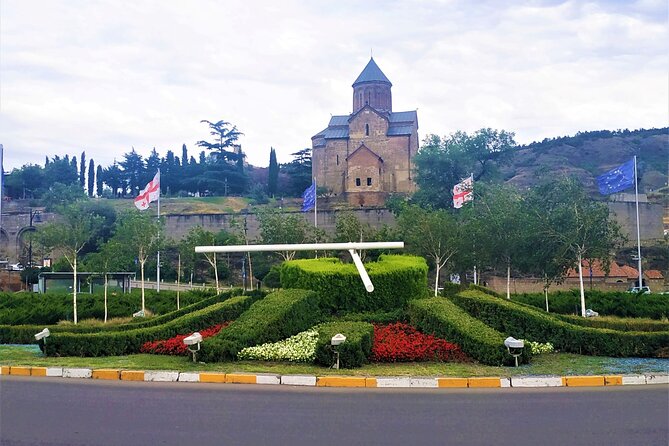 Full Day Tbilisi City Tour With Wine Tasting & Cable Car Ride - Local Lunch and Wine Tasting Experience
