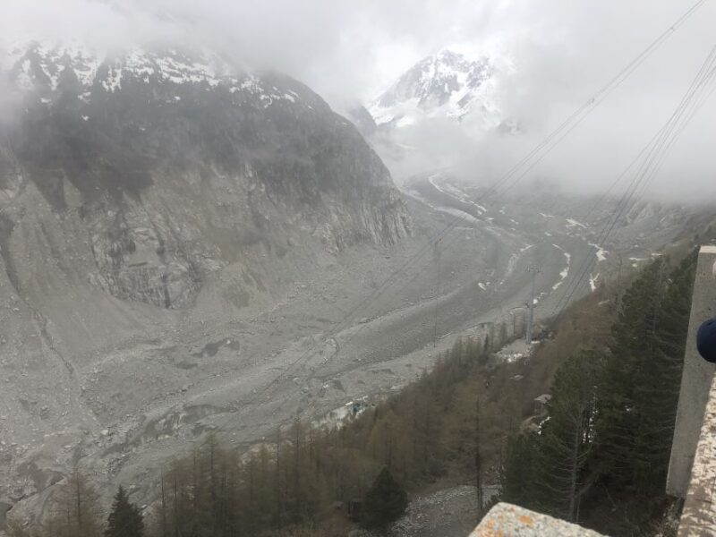 Geneva Private Day Trip to Mont Blanc Glacier and 3860M Top - Dining in Chamonix