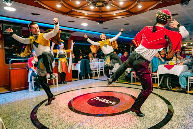 ISTANBUL: Dinner Cruise on the Bosphorus With Turkish Night Show - Capacity and Suitability