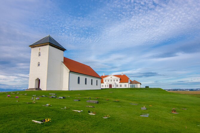 Keflavik International Airport Private Transfer Review - Confirmation and Arrival Time Considerations