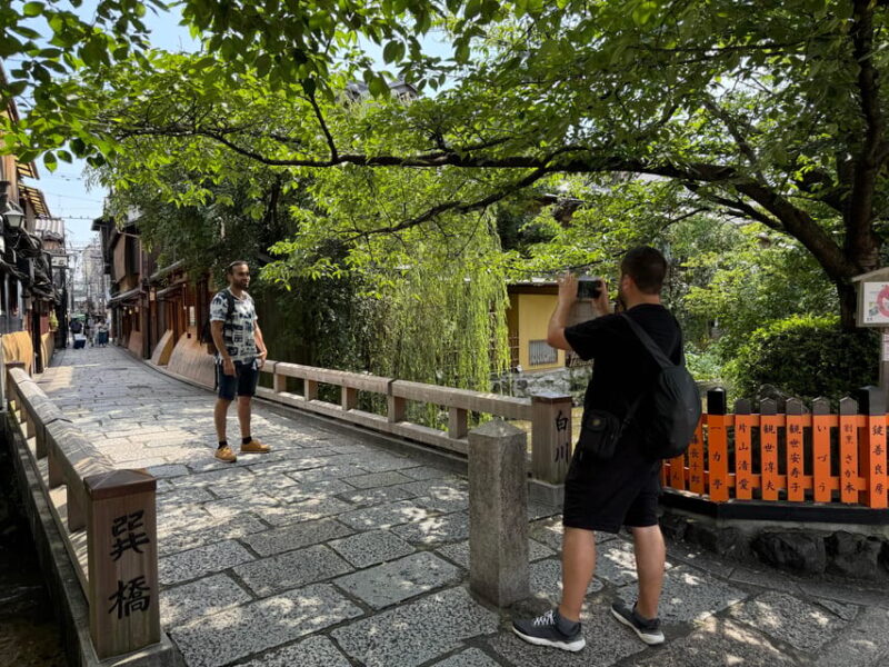 Kyoto: Delve Into the Culture of Geisha in Hanamachi, Gion - Experiencing the Elegance of Geisha Life