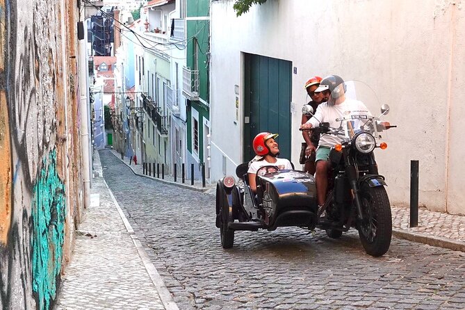 Lisbon: Belem Motorcycle Side-car Tour - Tasting Local Treats at Pastéis De Belém