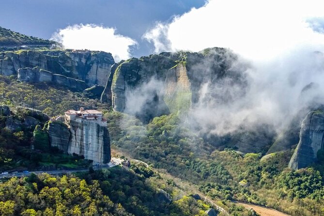 Local Agency - 1 Day by Train Thessaloniki to Meteora in English or Spanish - Reviews and Feedback