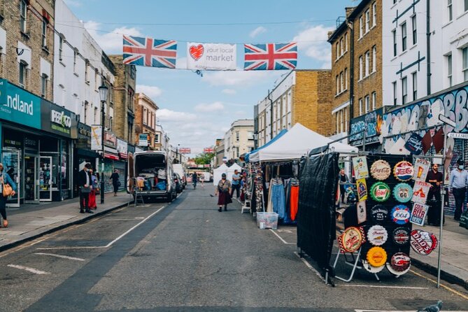 London: Notting Hill Self-Guided Walking Tour With an APP - Navigating the Tour
