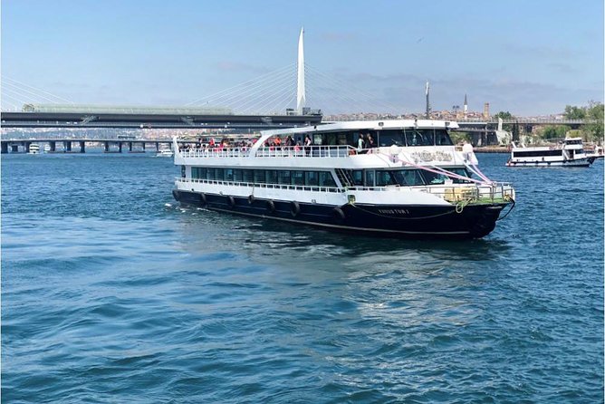 Luxury Yacht Bosphorus Cruise With Stop in Asia - Guide Included - Exploring Asia