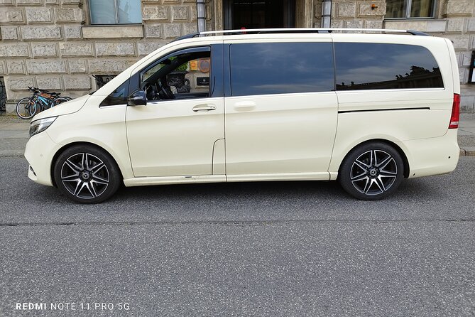 Minivan Driver and Guide (DIN15565) Tailor Made Berlin Highlights - Accessibility and Flexible Arrangements