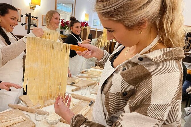Pasta Cooking Class With Pesto Sauce Making in Rome City Center - Participant Reviews and Feedback