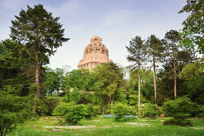 Private Guided Tour of the Historic South Cemetery in Leipzig - Uncovering Leipzigs City History