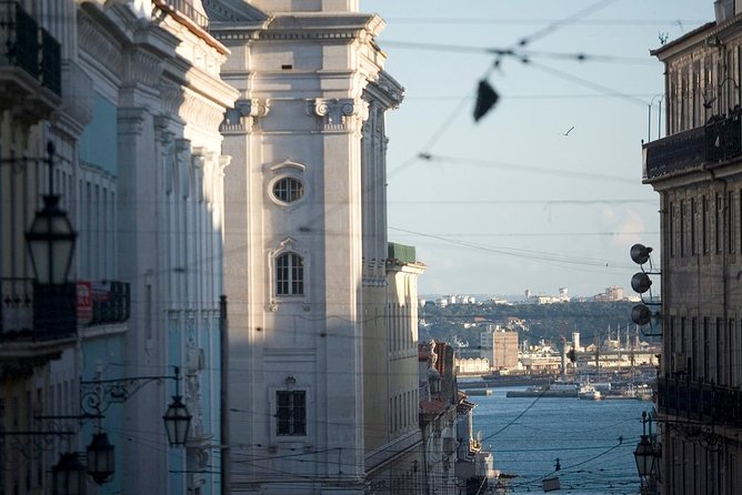 Private Lisbon Tour With Premium Portuguese Wine and Tapas Tasting - Traveler Feedback and Highlights