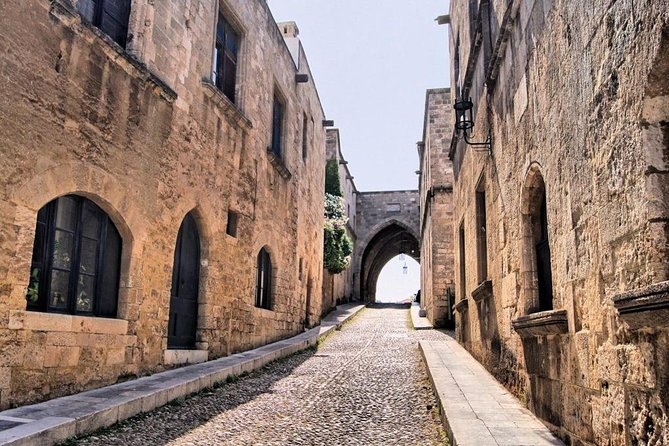 Private Tour in The Jewish Quarter & Grand Masters Palace - Frequently Asked Questions