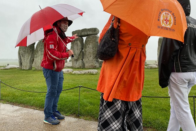Private Tour to Stonehenge, Bath and The Cotswolds - Meet Our Notable Guides