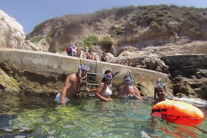 Rando-Palmée Getaway Around an Island - Relaxing in a Serene and Less Crowded Environment