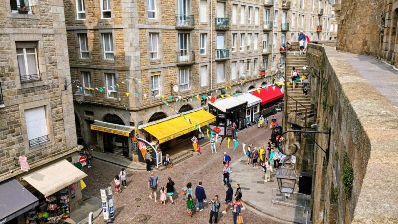 Saint Malo: Leisurely Stroll Through Historical Old Town - Experiencing Flexibility and Offline Access