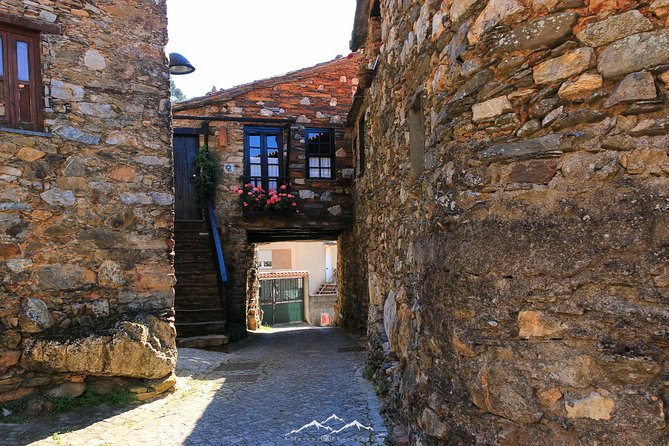 Schist Villages at Lousa Mountain - Accessibility and Tour Participation