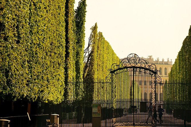Schönbrunn Palace and Gardens Tour - Tour Inclusions and Accessibility