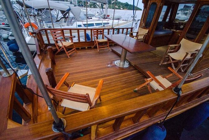 Semiprivate Trip on 50FT Traditional Wooden Boat With Greek Lunch - Savoring the Greek Culinary Experience