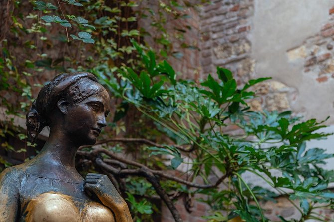Verona Juliets House & City PRIVATE TOUR With Ticket Included - The Impact of a Carbon Neutral Journey
