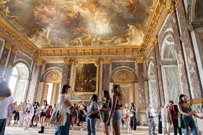 Versailles Palace and Gardens Skip-The-Line Tour From Paris - Discovering the Vast Gardens of Versailles