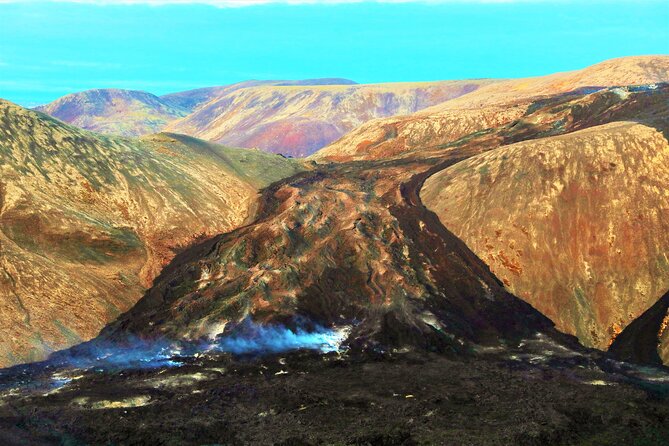 Volcano Eruption Site Hike Including Pickup From Reykjavik - Getting to the Volcano Site