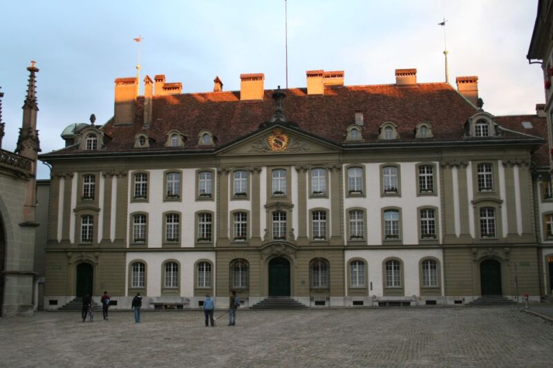 Bern: Private Walking Tour With a Local Guide - Customizing Your Tour Experience