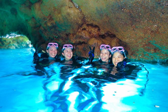 Blue Cave Experience Diving [Charter System / Boat Holding] | I Am Very Satisfied With the Beautiful Facilities of the Shop - Praise for the Instructors and Service