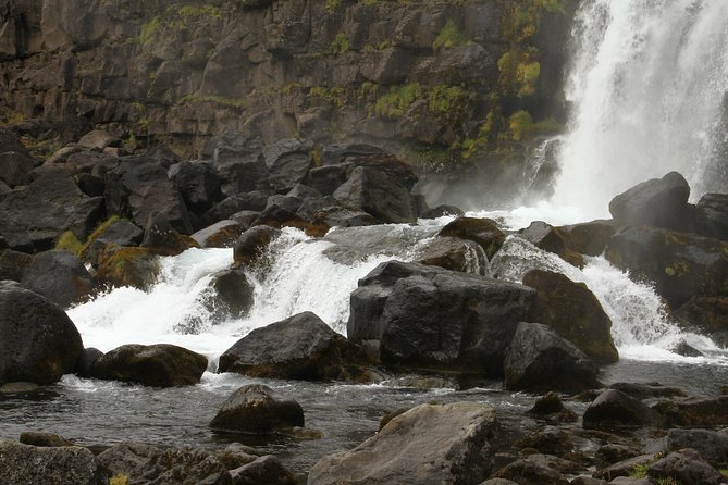 Day Trip to the Golden Circle and Blue Lagoon From Reykjavik - Accessibility and Recommendations for the Tour