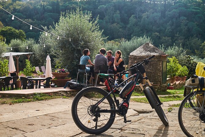 E-Bike Chianti Classico & Tuscany Tour With Wine & Lunch at Farm - Savoring the Authentic Tuscan Lunch