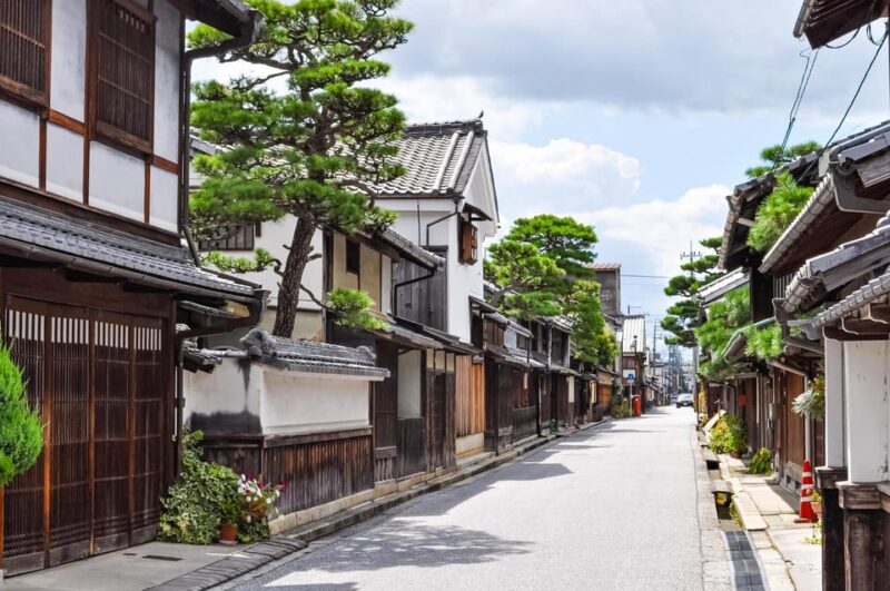 From Nagoya: Castles and Canals in Hikone and Omi Hachiman - Important Information and Recommendations