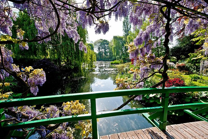 Giverny & Auvers Sur Oise Private Day Trip With Monet & Van Gogh Tour From Paris - The Allure of a Private Day Trip From Paris