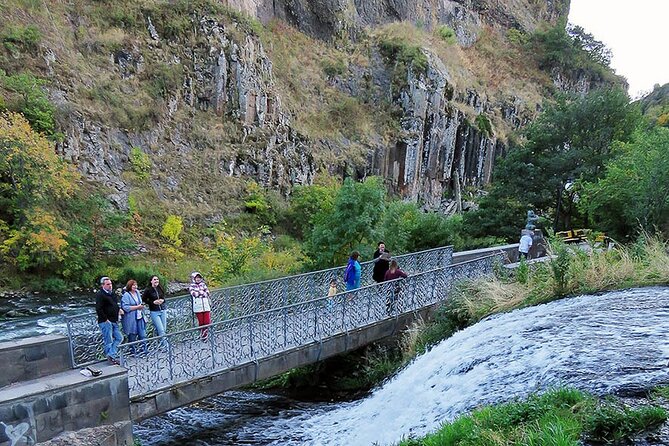 Guided Tour: Khor Virap, Noravank Monastery, Areni, Jermuk - Traveler Feedback and Ratings