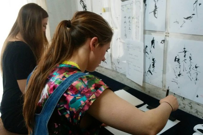 Japanese Calligraphy Experience With a Calligraphy Master - Connecting With the Calligraphy Master