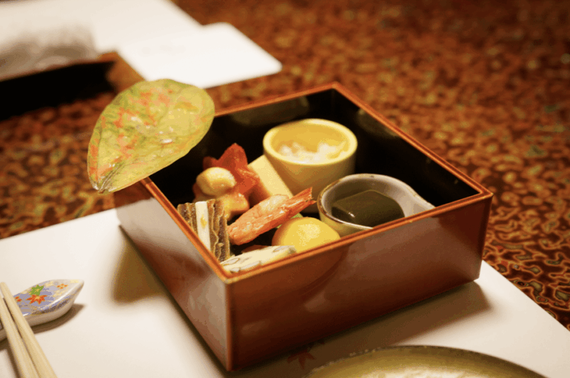 Kyoto: Geisha Dinner & Gion Cultural Walk - Accessibility and Availability