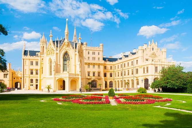 Prague-Vienna One-Way Sightseeing Day Tour Review - Experiencing the Mikulov Wine Region