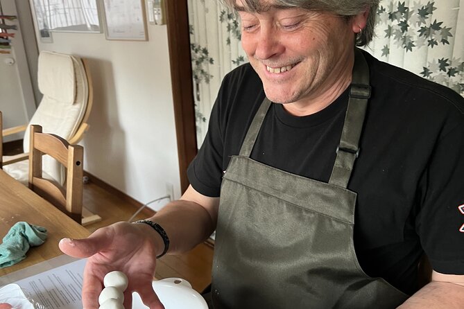 Private Mochi・Matcha Sweets Making Class Near Shibuya Area - Homey and Hospitable Learning Environment