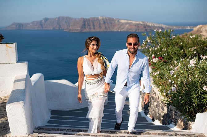 Santorini Walking Tour With a Personal Photographer - Additional Details and Booking Flexibility