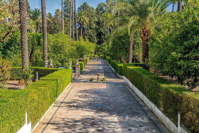 Secrets of María Luisa Park & Plaza De España Tour in Spanish - How to Book Your Tour