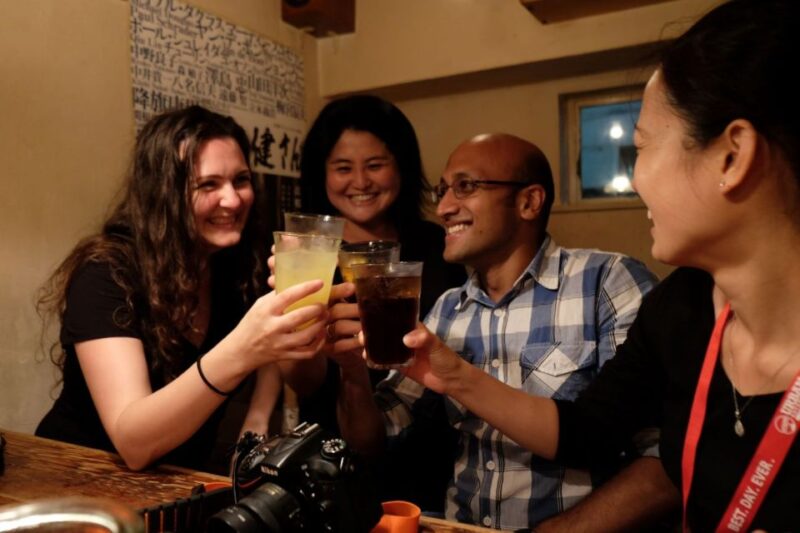 Tokyo: Enjoy Tokyos Nightlife in Shinjuku - Meeting Point and Important Notes