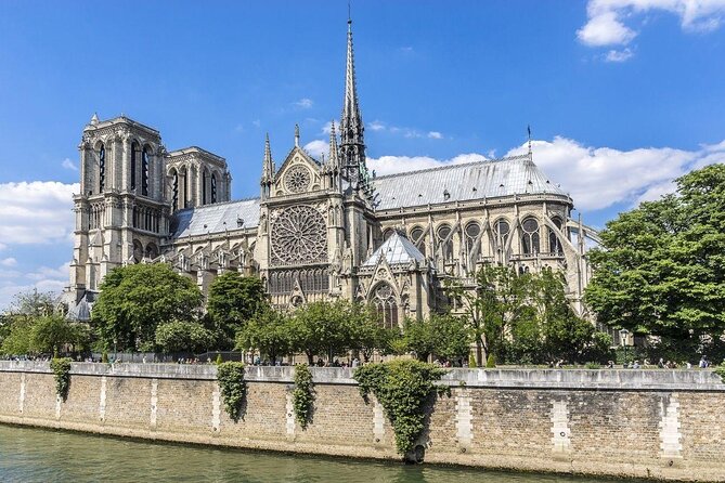 A Morning in Paris Food Tour: Croissants, Baguettes & Chocolate - Key Points